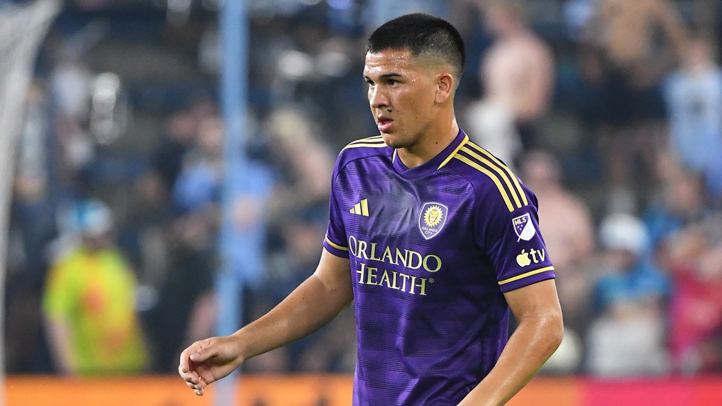 César Araújo Could Be Leaving Orlando City After Talks with Nacional ...