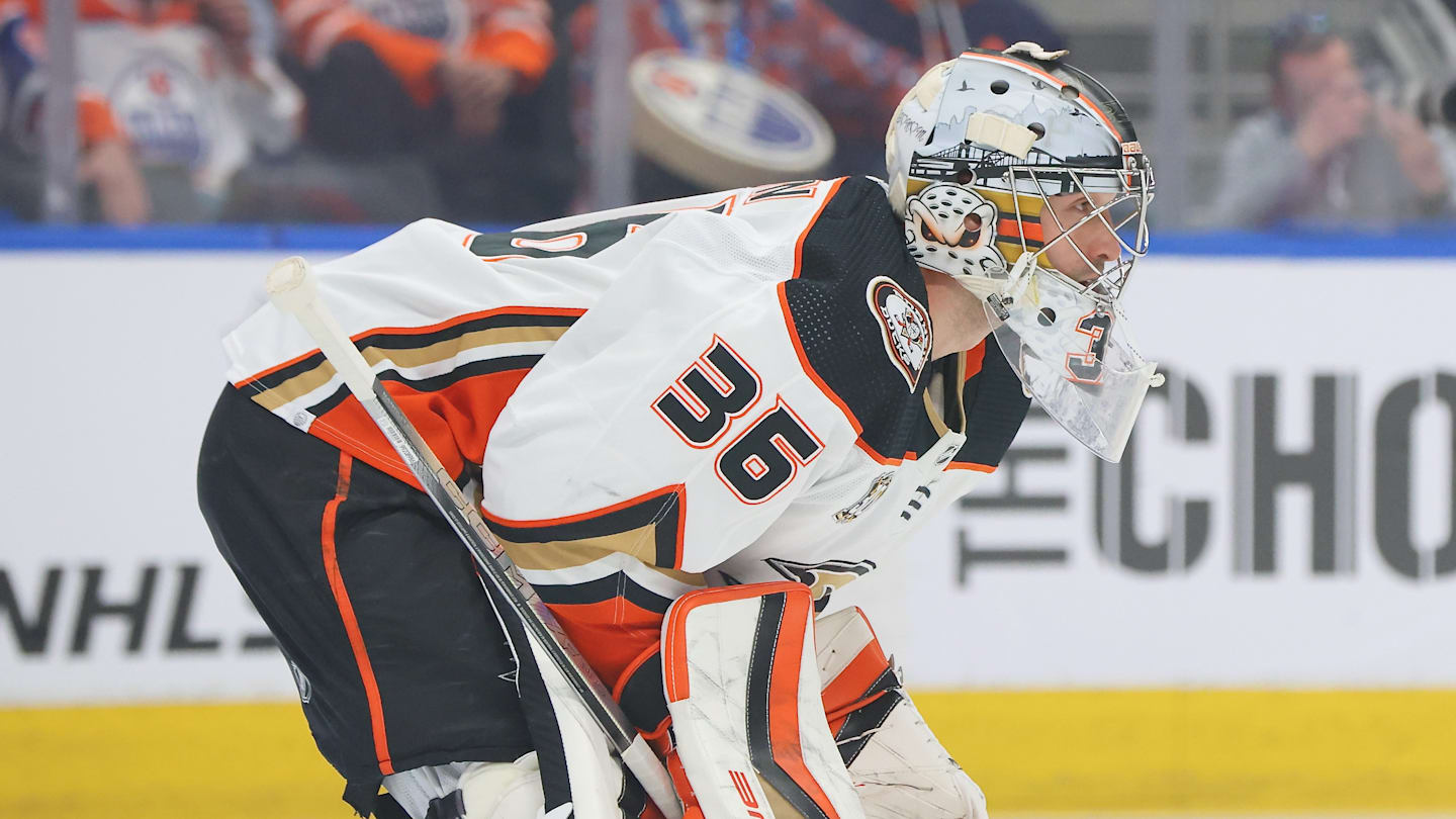 Breaking down latest Shayne Gostisbehere, John Gibson, Patrick Kane rumors