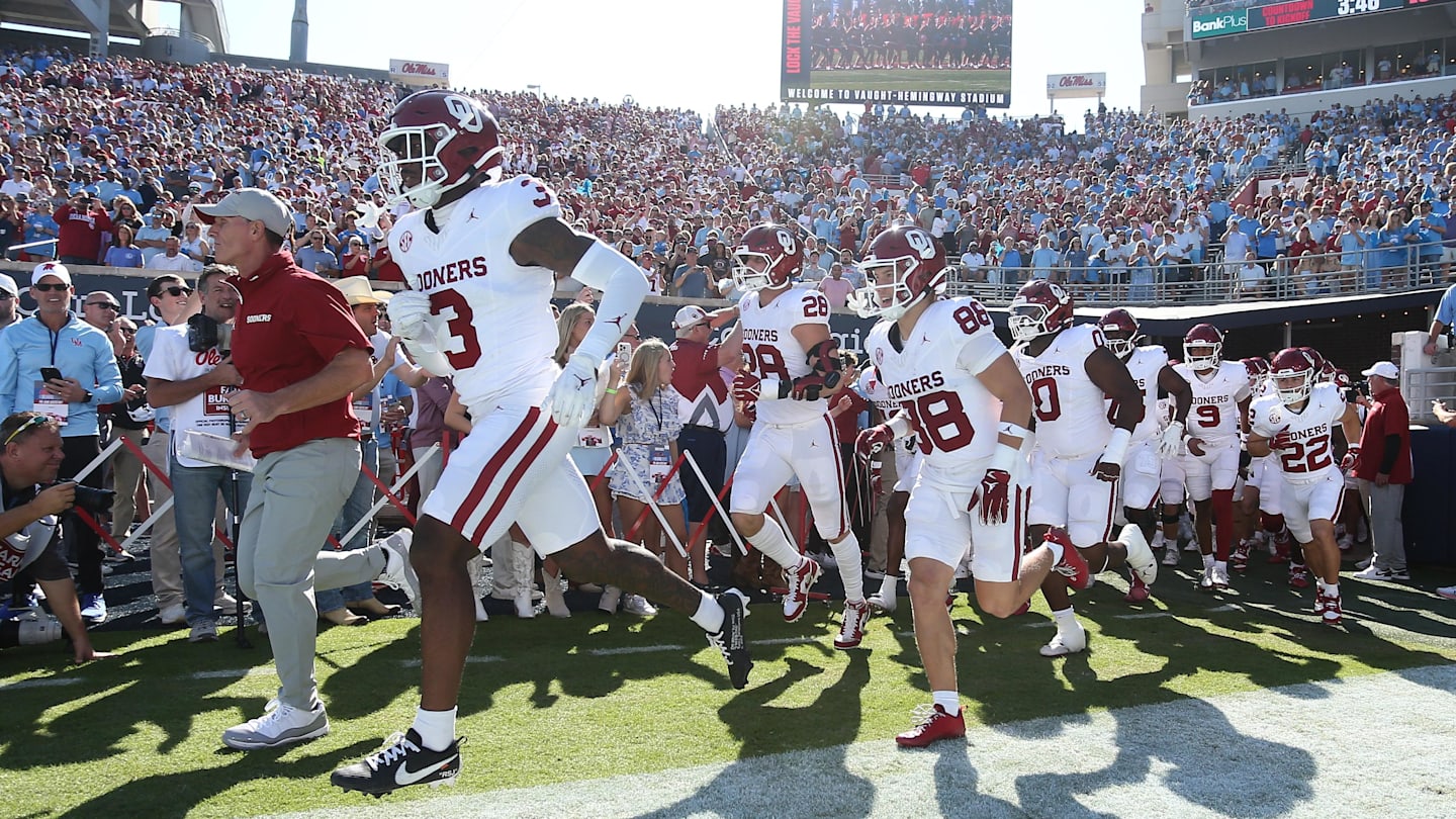 Oklahoma emerges as early favorite for 4-star phenom with wild versatility