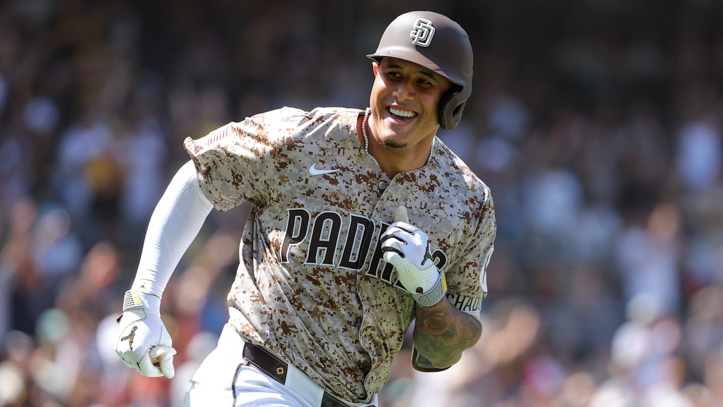 Padres stars break through to force Game 3 in NL Wild Card Series