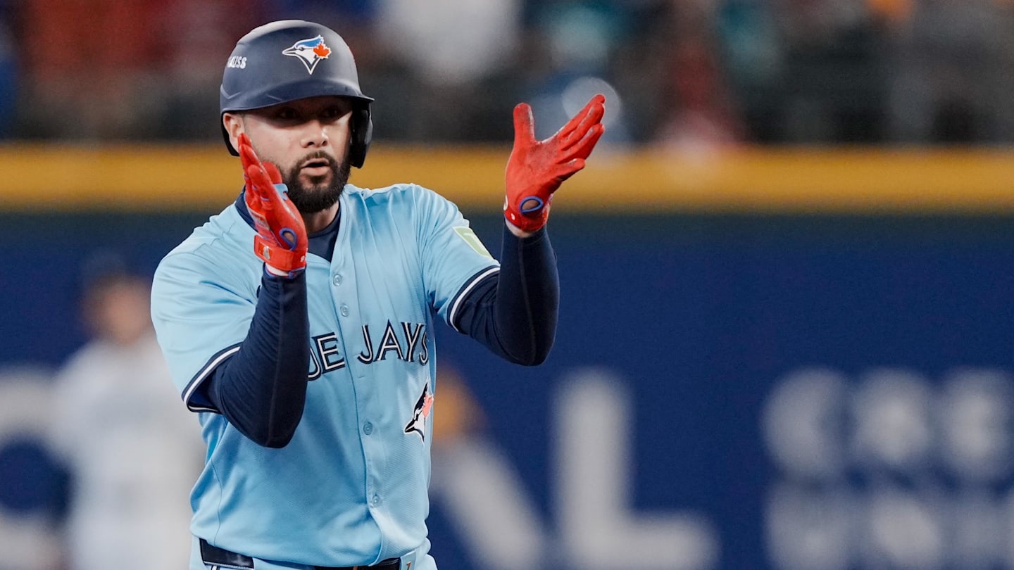 Cleveland Guardians connected to super utility player in free agency