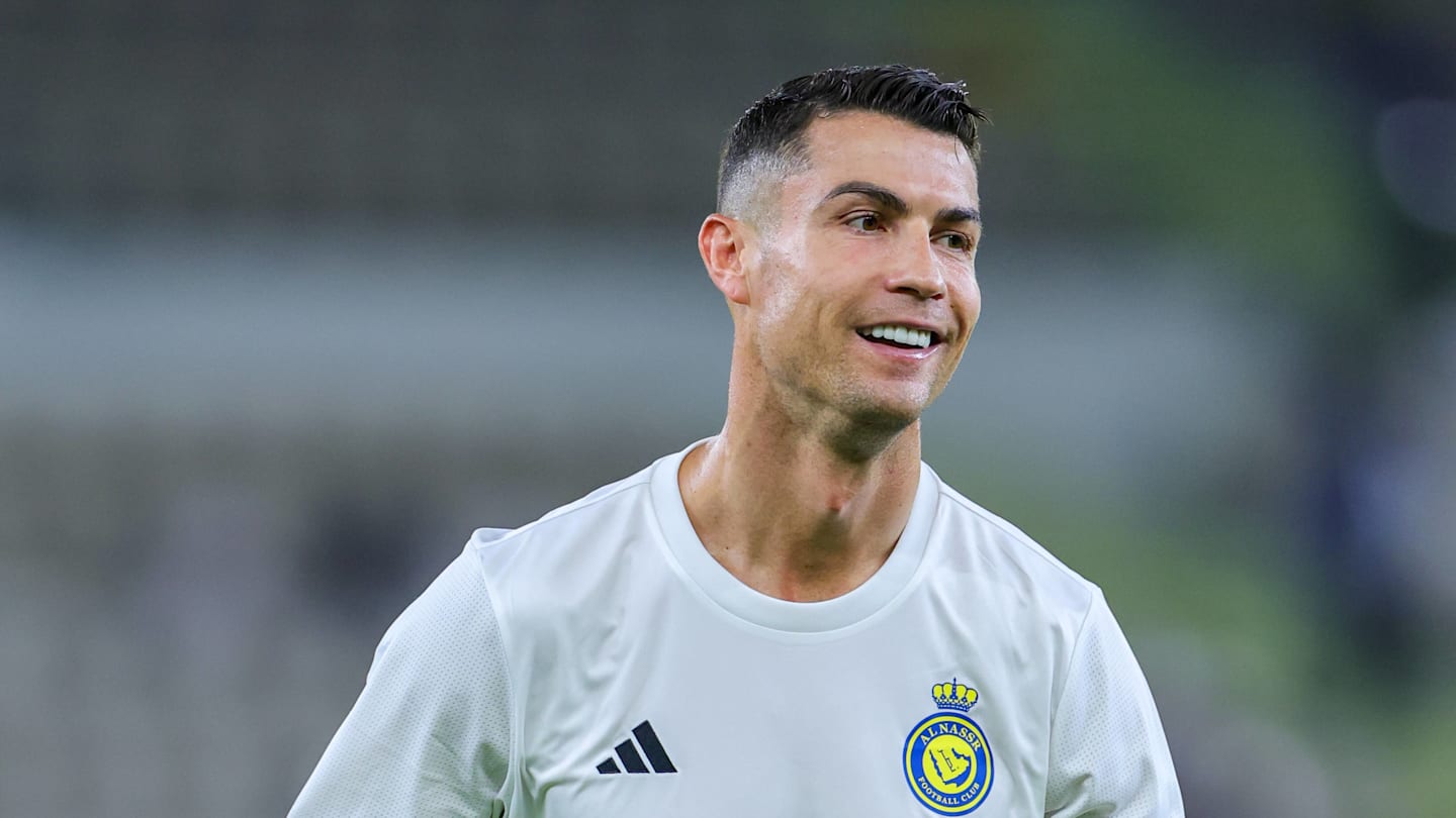 Lionel Messi Opponent Sends Cristiano Ronaldo "Siuuu" Warning Ahead of ...