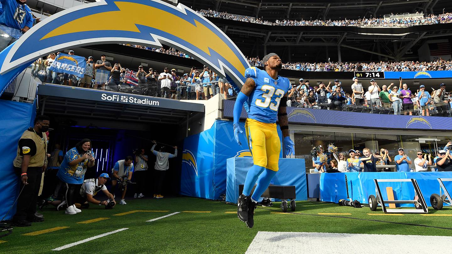 Exact details of Derwin James contract extension with Chargers revealed
