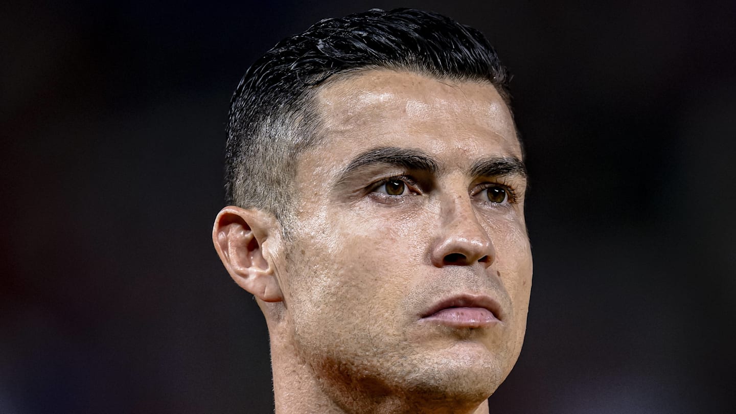 Cristiano Ronaldo Not Fazed By Wayne Rooney's Answer to Whether Lionel ...