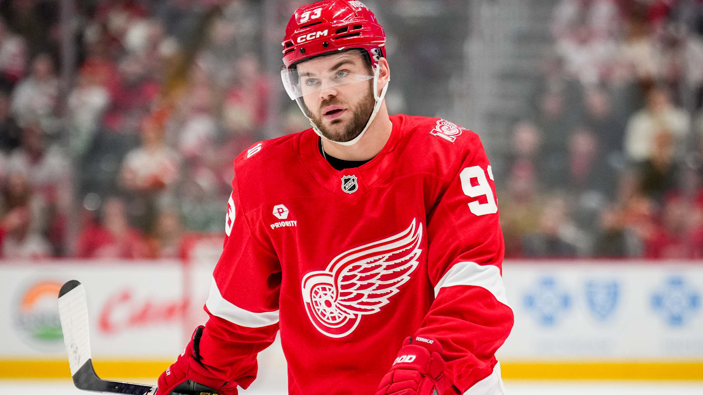 Despite career year pace, Red Wings' Alex DeBrincat still snubbed for ...