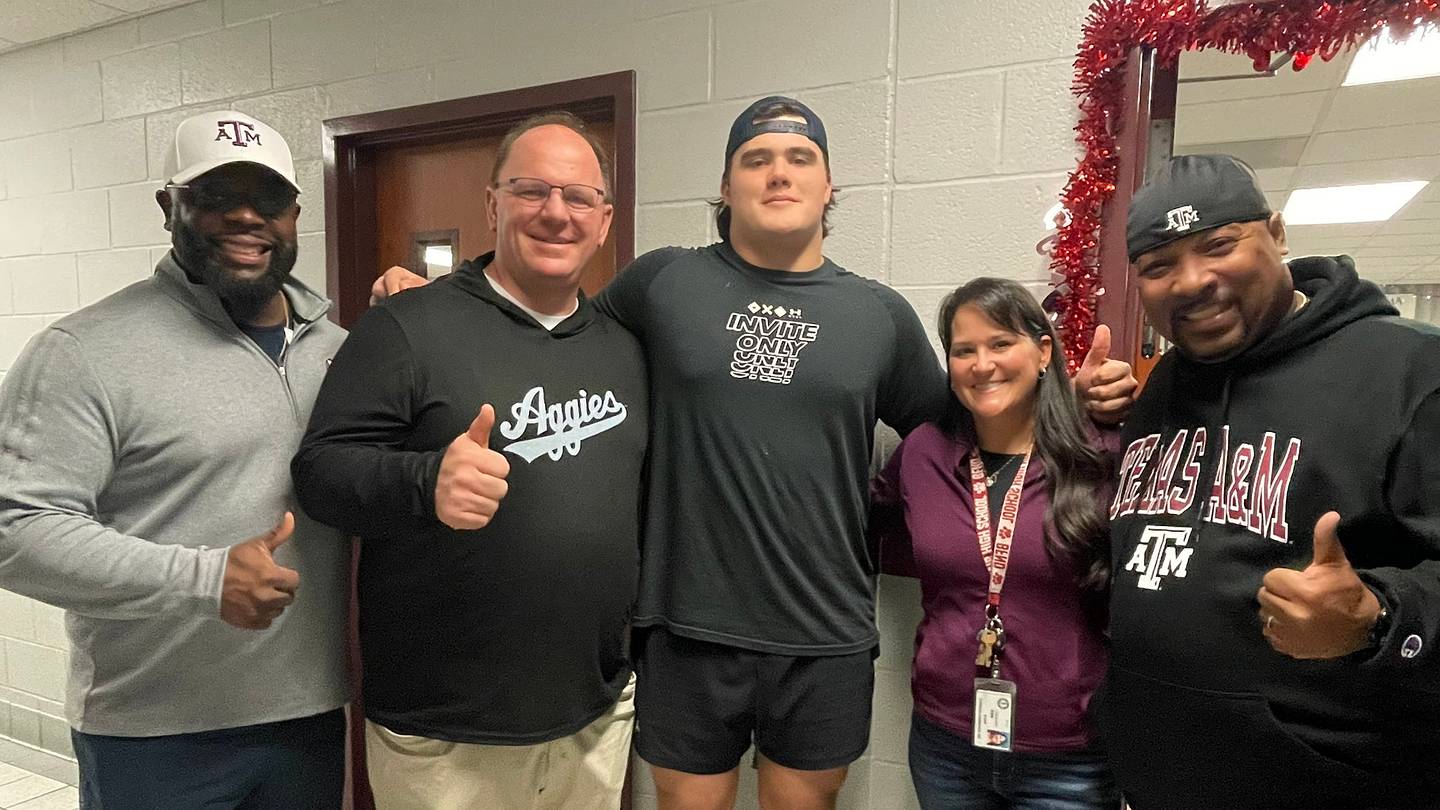 'My Legacy!' Four-Star DL Landon Rink Commits to Texas A&M Aggies