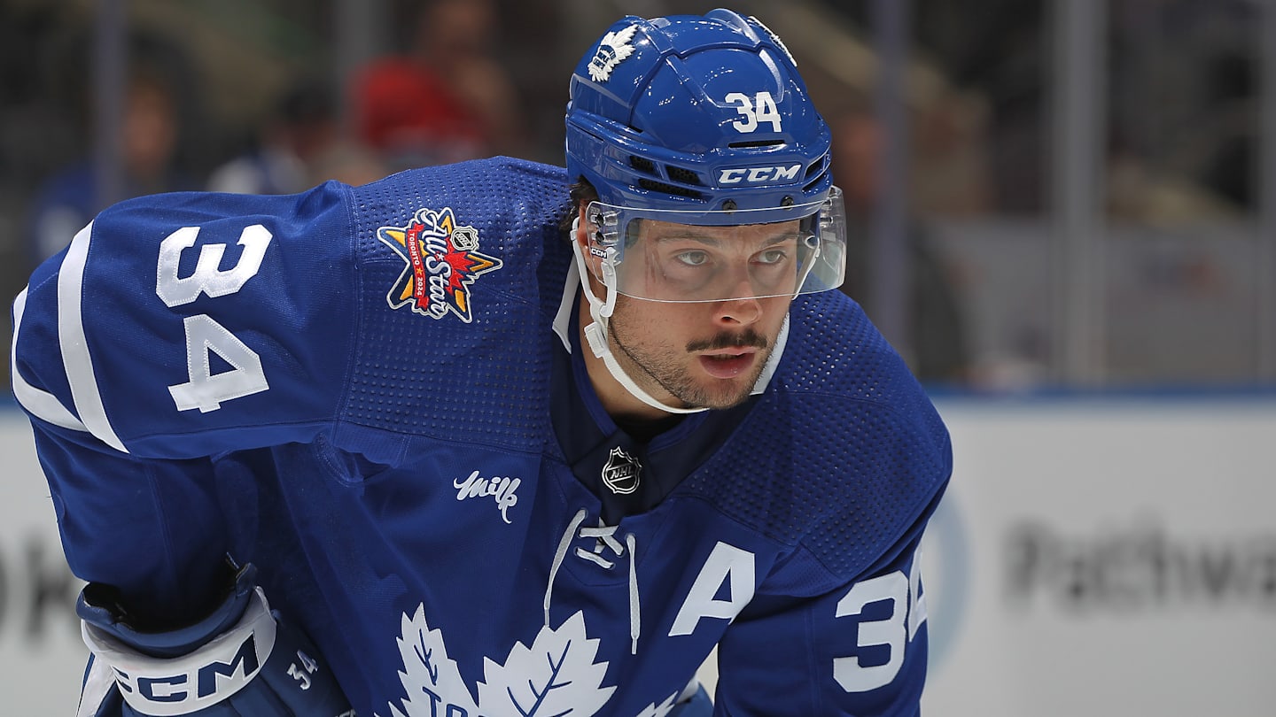 Auston Matthews makes history with back-to-back hat tricks