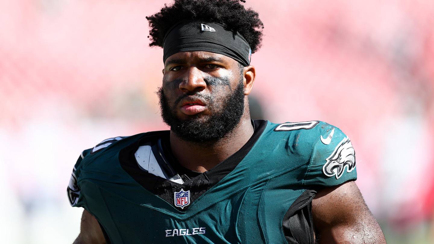 Two Bryce Huff Trade Destinations Emerge at Perfect Time for Eagles