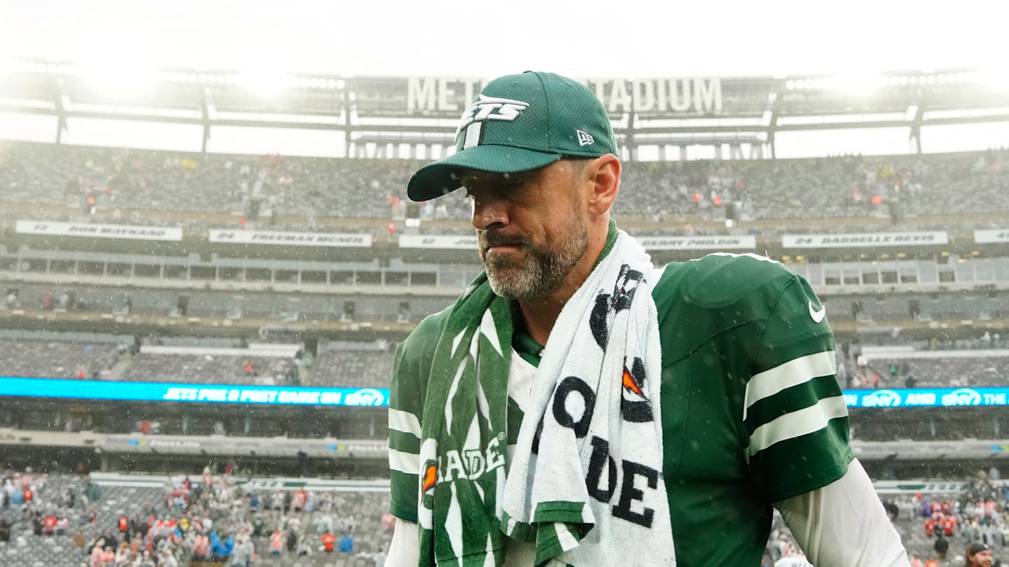 Aaron Rodgers contract details reveal just how much Jets money he ...