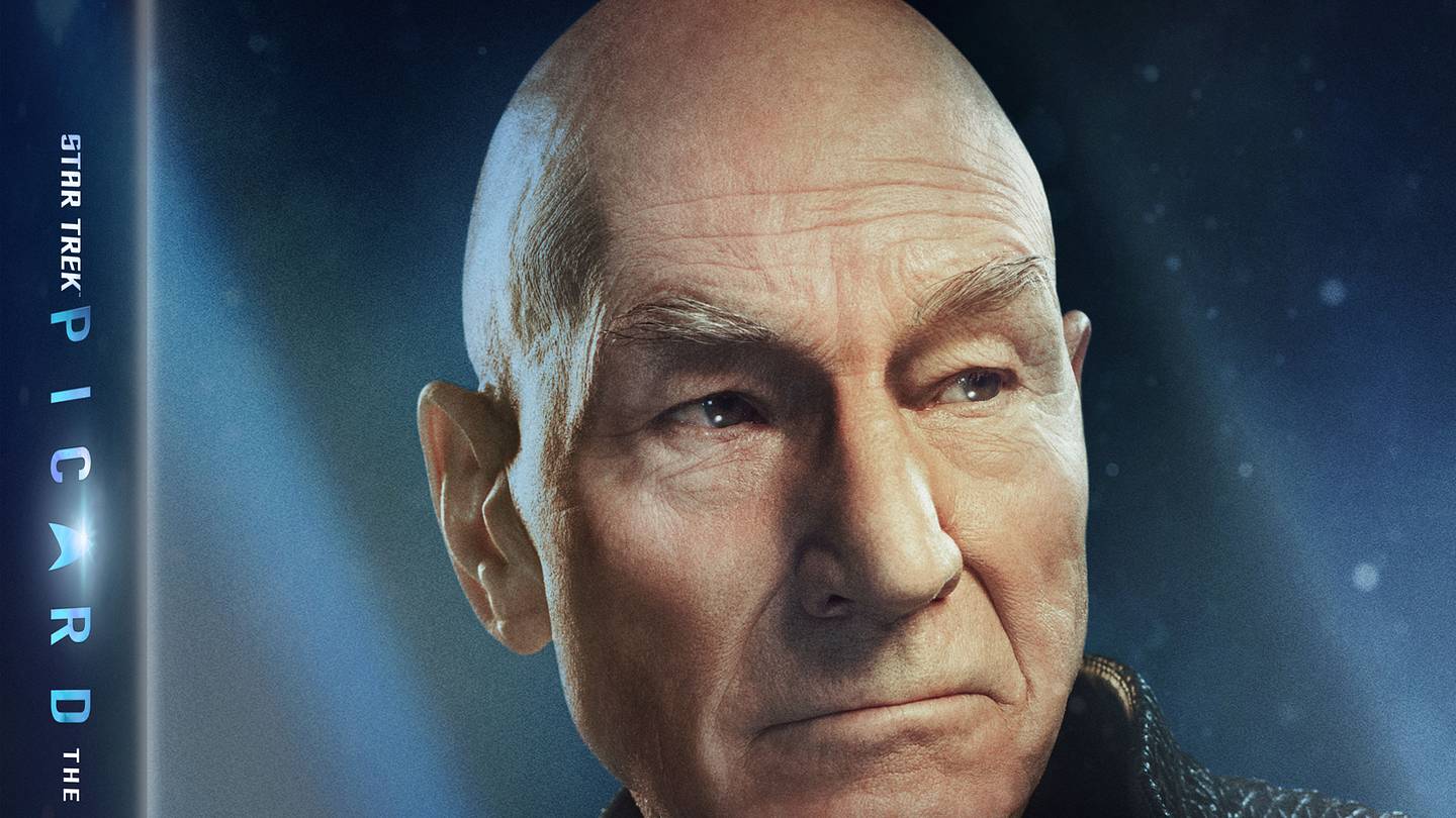 Admiral Picard did one thing that Captain Janeway should have done