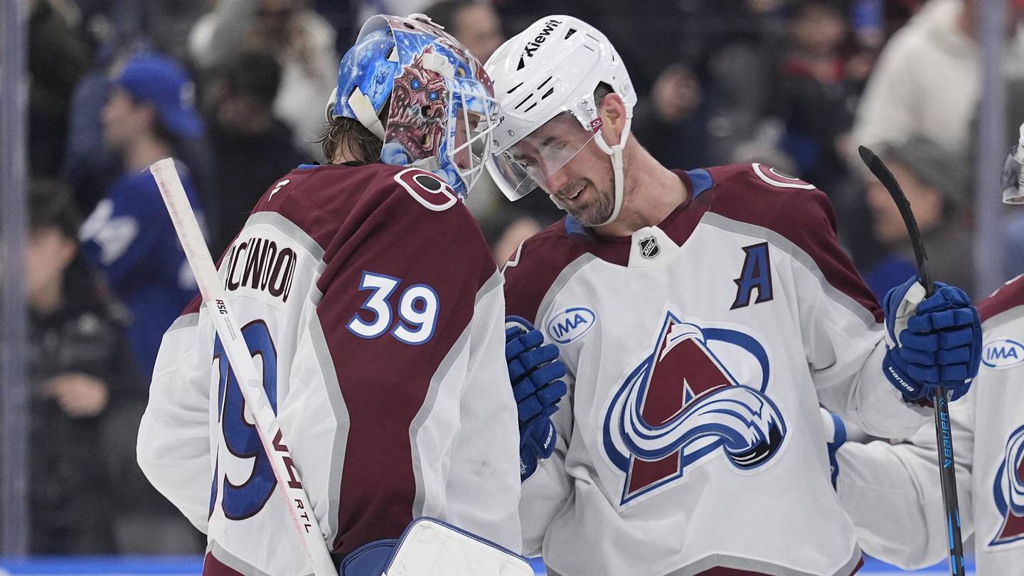 Avalanche news: Bounce-back win, Blackwood insane save, Landeskog ...
