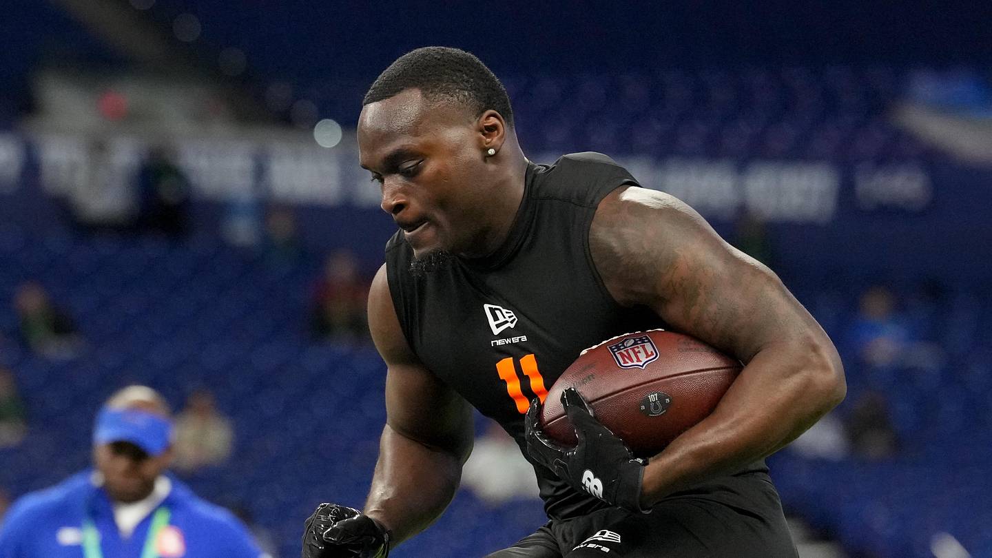 Titans Bring In Top NFL Draft RB for Visit