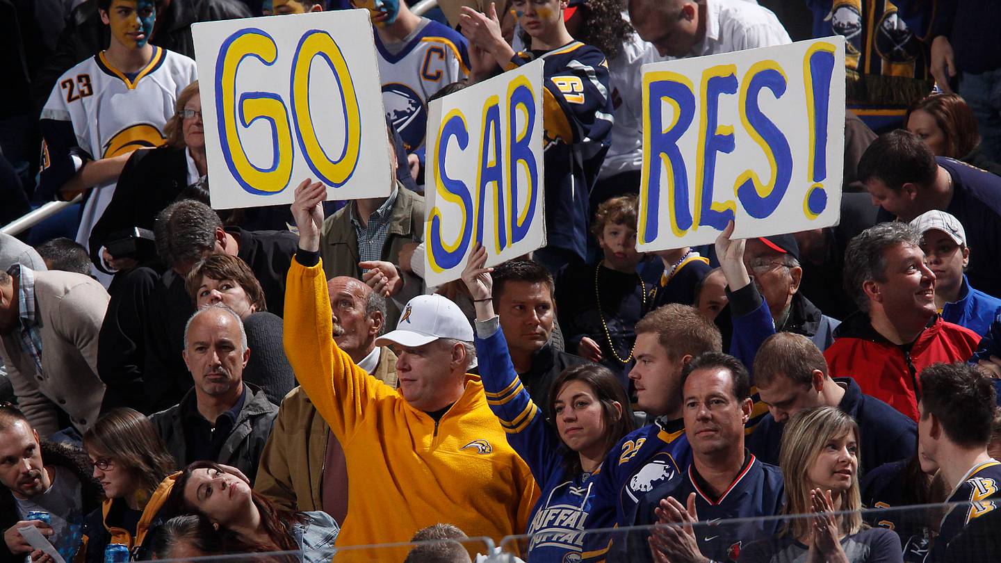 'A great hockey town:' Former Sabres superstar praises Buffalo sports fans