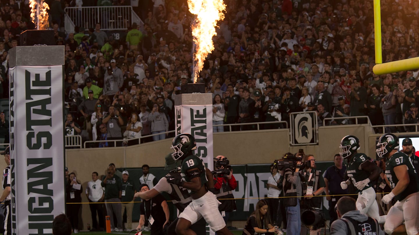 BREAKING: Time Set for Spartans' Week 8 Homecoming vs. Iowa