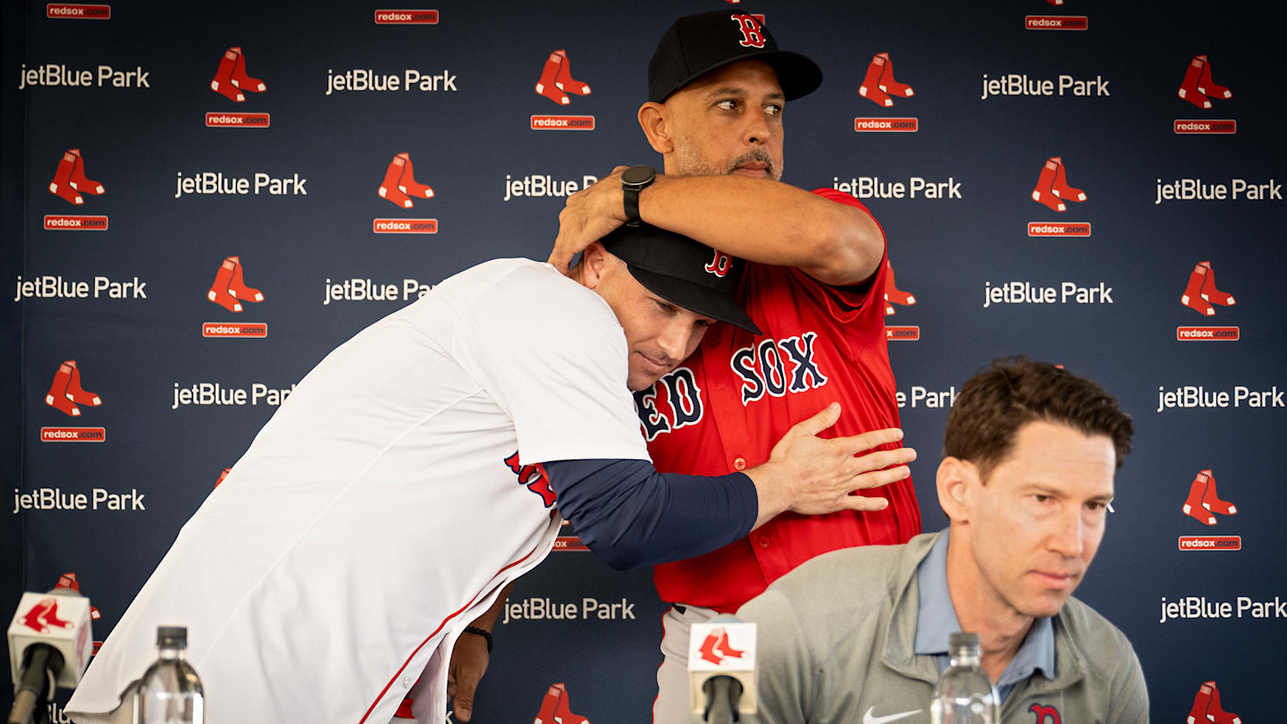 Alex Cora came out looking far worse than Aaron Boone after Rafael ...