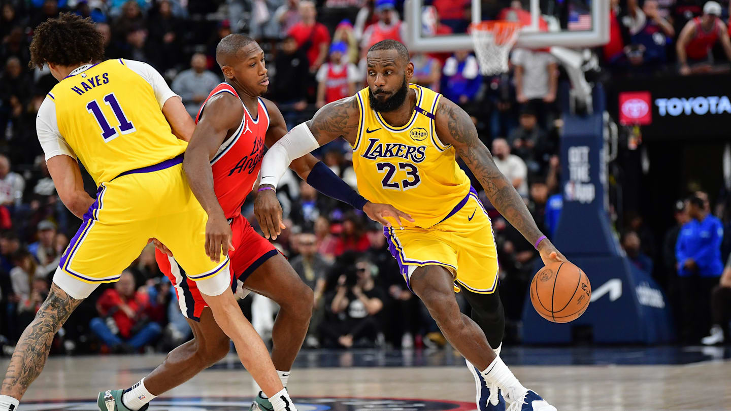 Clippers guard Kris Dunn ejected from NBA Cup game against Lakers ...
