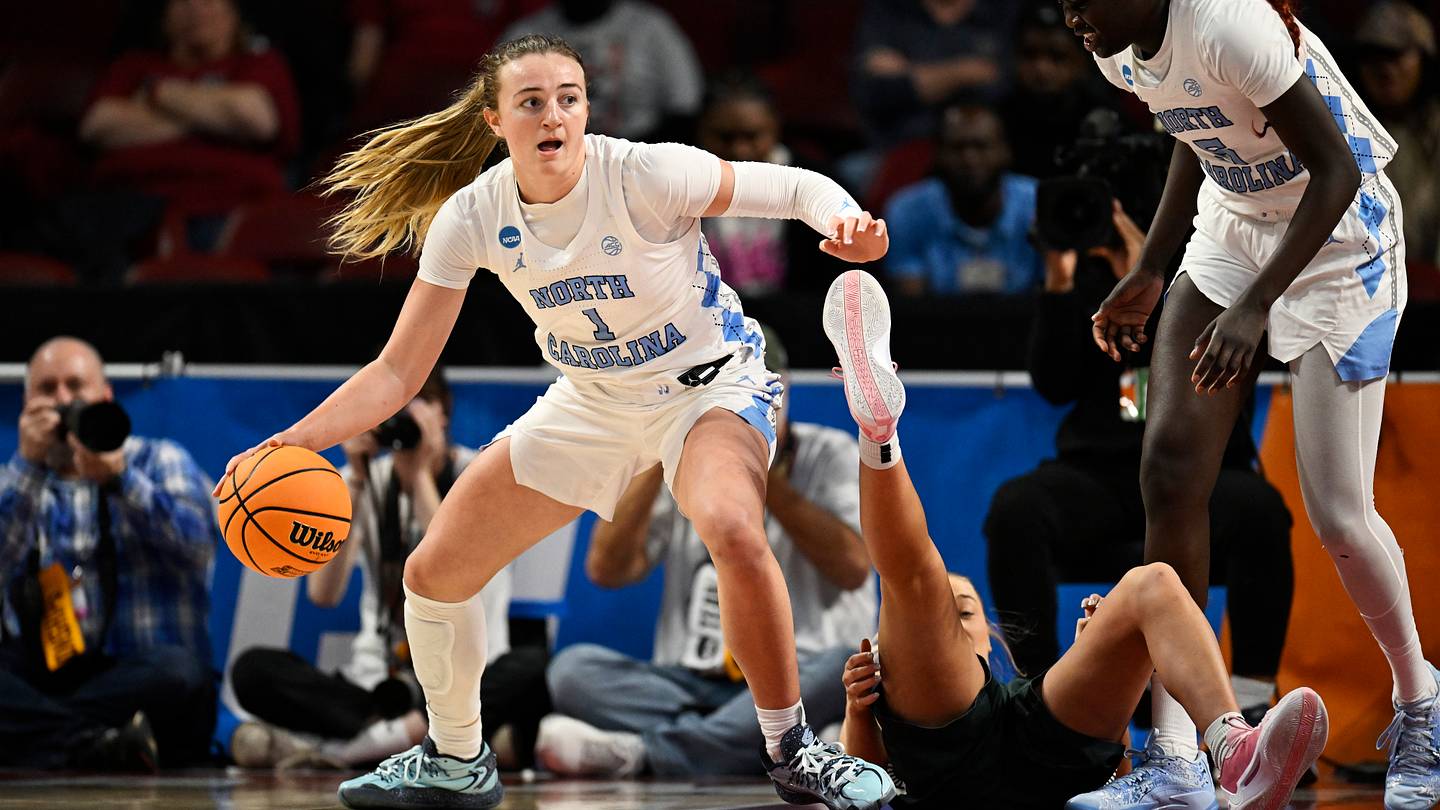 Alyssa Ustby named to Naismith Trophy Women's College Player of the ...
