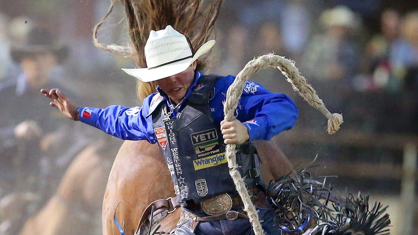 It's Official 9-Time World Champion Stetson Wright is Back On Rodeo Trail