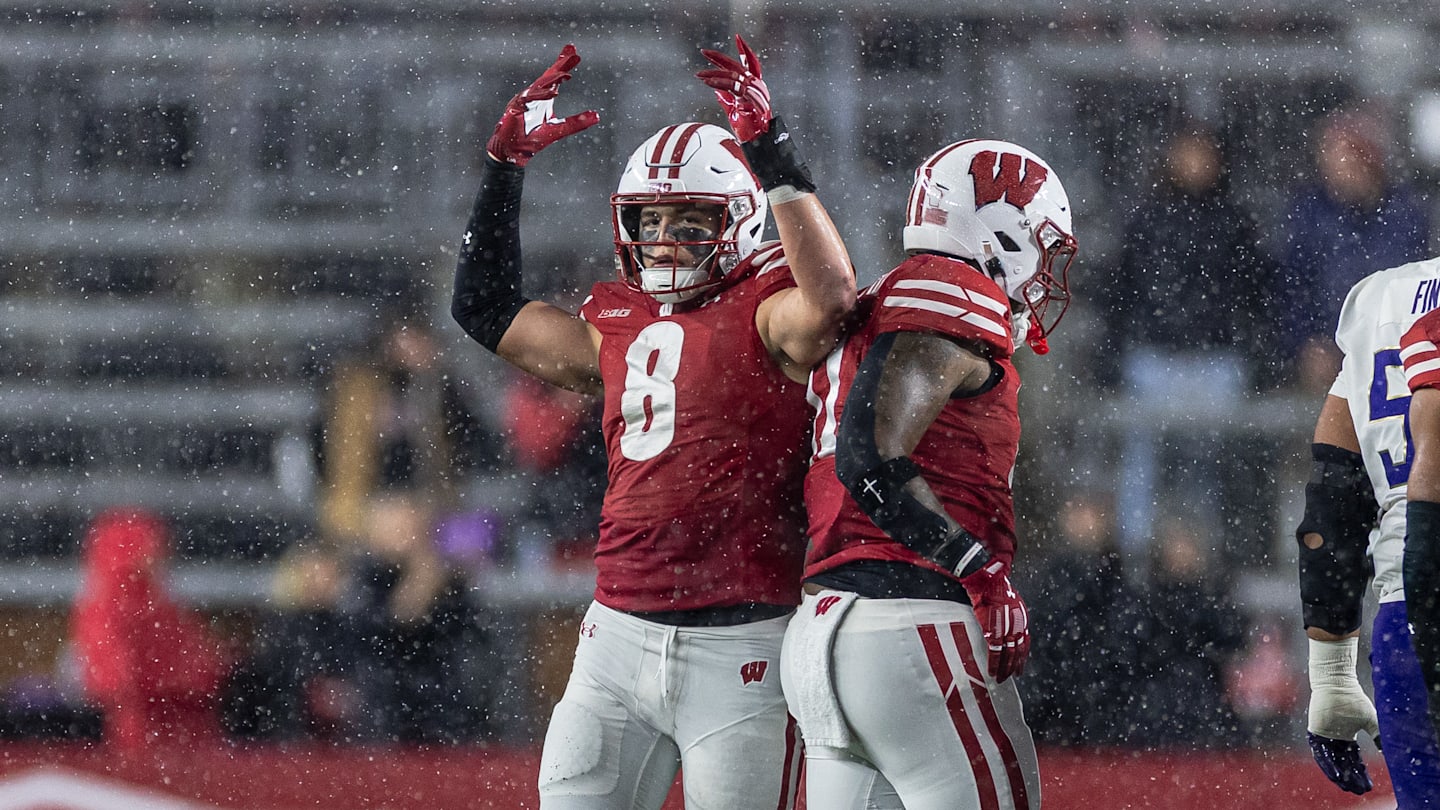 Mason Posa has a hyped up recruiting pitch that Wisconsin fans will love