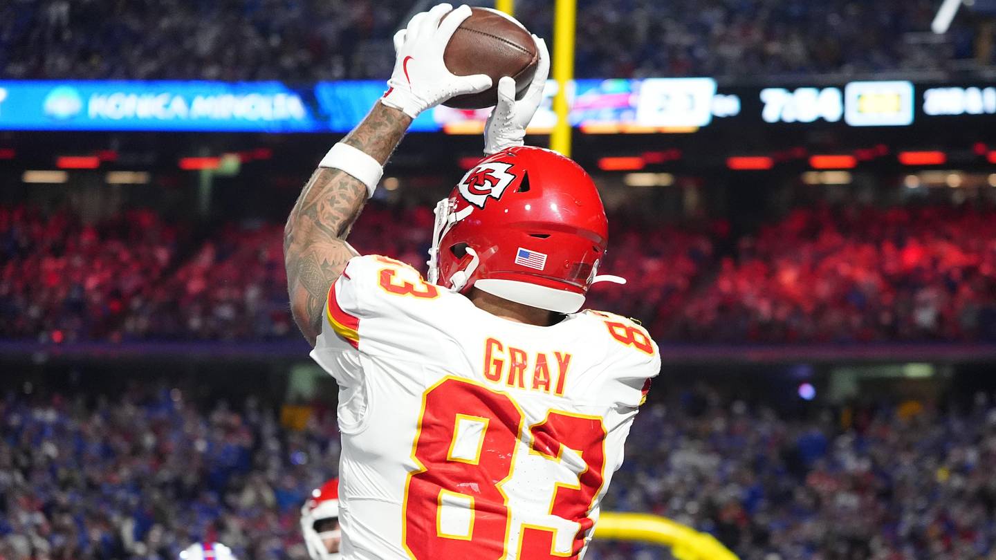 Winners and Losers from the KC Chiefs' Week 11 Defeat vs. Buffalo Bills