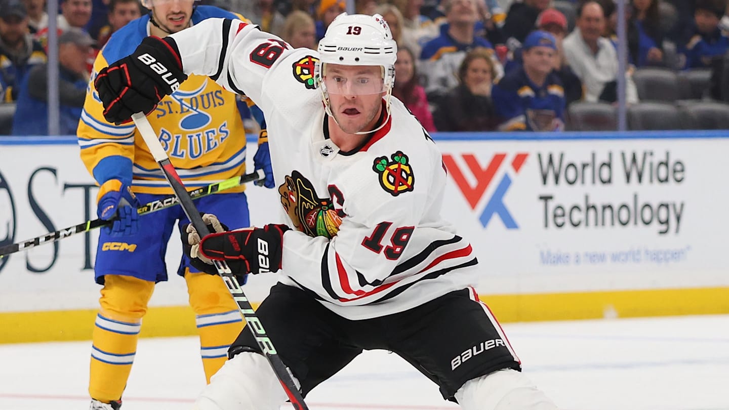 Jonathan Toews is back in the Blues' Central Division