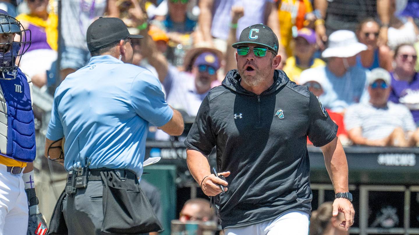 Tennessee baseball interviewing stud coach on the rise to replace Tony ...