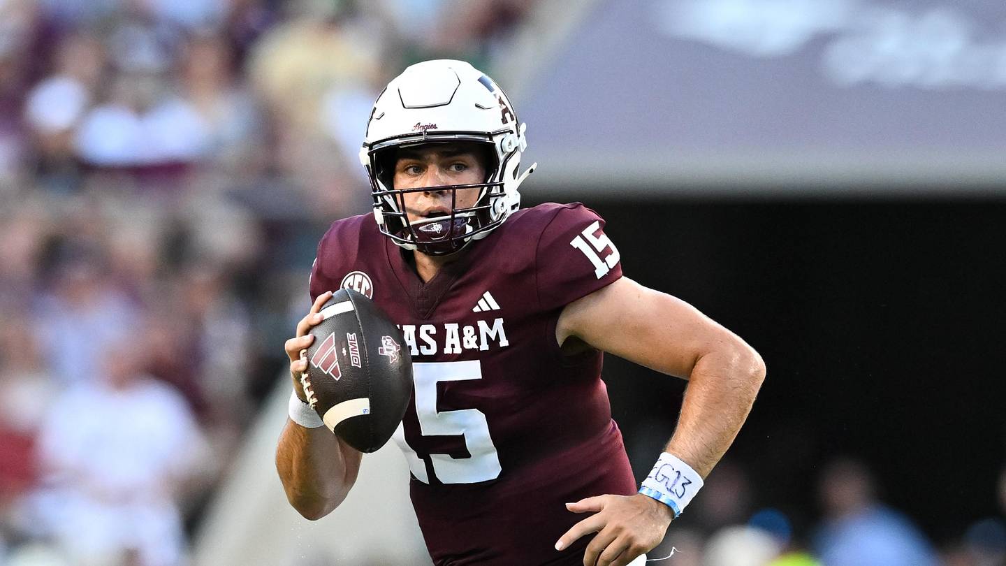 How Florida Gators Stop Texas A&M QB Conner Weigman