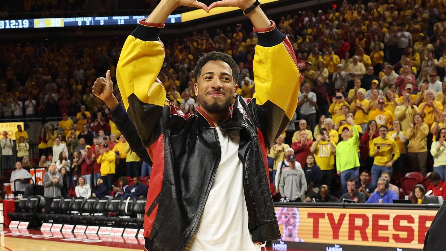 Tyrese Haliburton Joins Fox Big Noon Kickoff for Iowa State vs Iowa