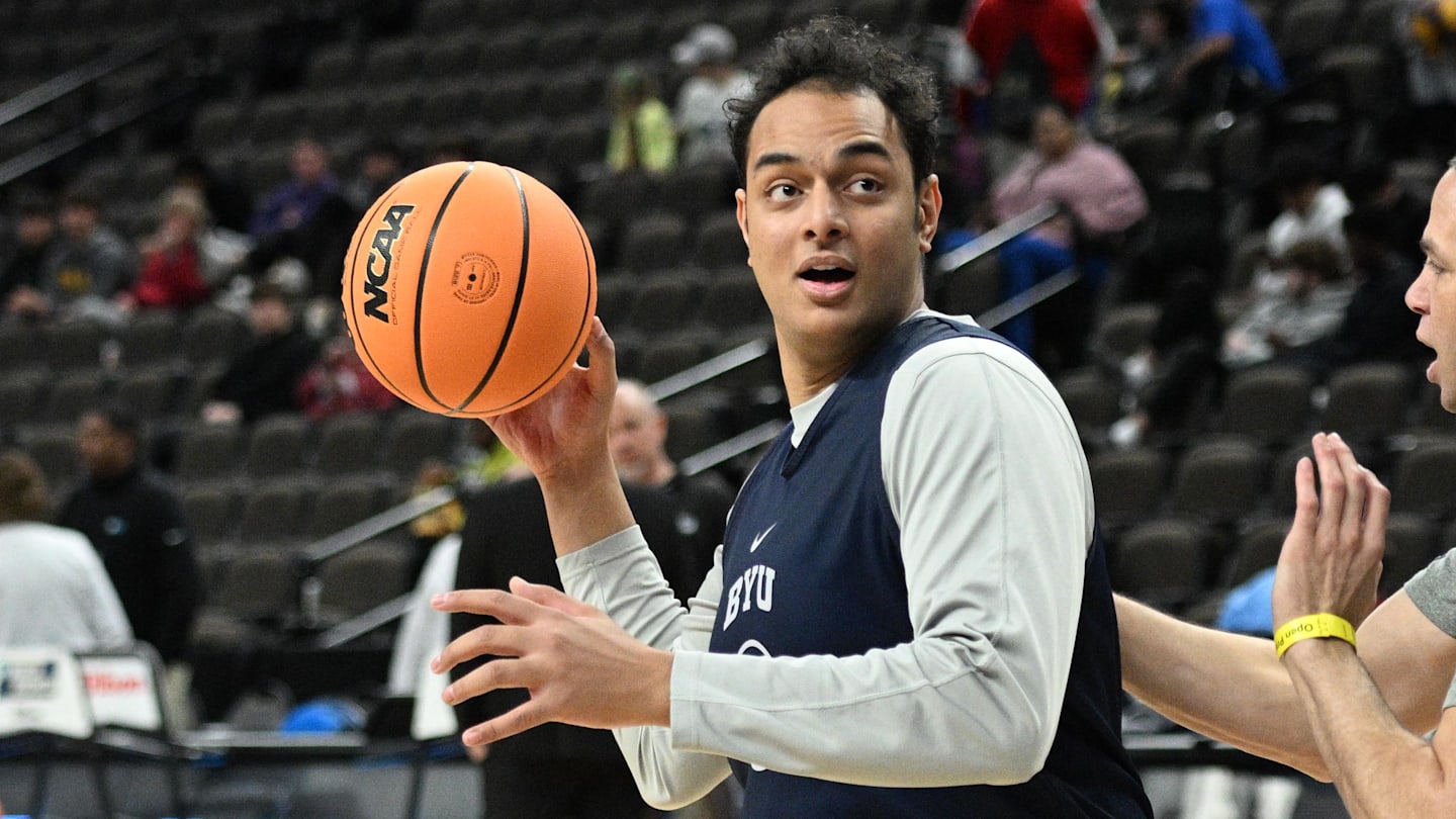 Projected 2025-26 Louisville basketball starting lineup with and ...