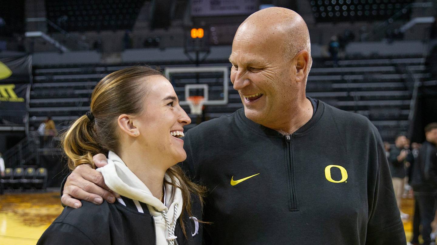 Pro Ducks: Sabrina Ionescu still leading the way for former Ducks in ...
