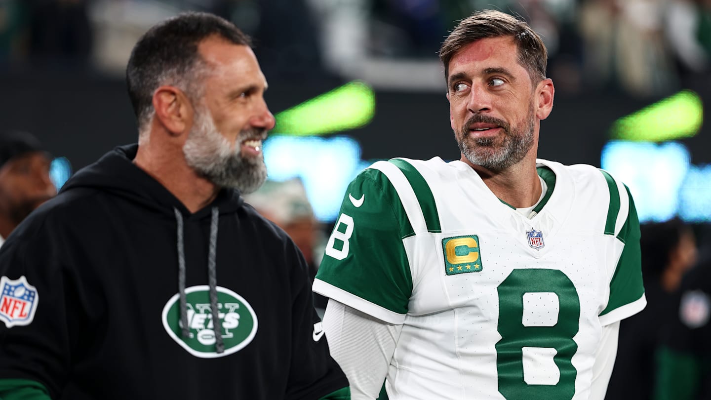 Aaron Rodgers throws his HC under the bus after another NY Jets loss
