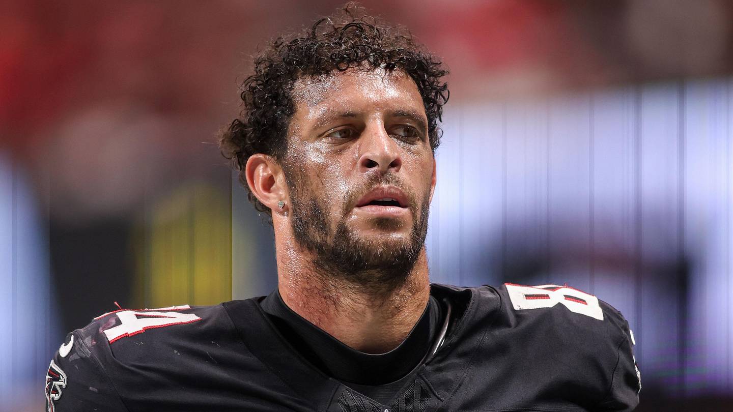 Falcons Need to End Feleipe Franks Experiment After Embarrassing Week 8 ...