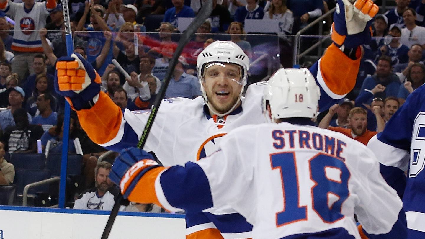 Former NY Islanders F signs surprising PTO contract with Ottawa Senators
