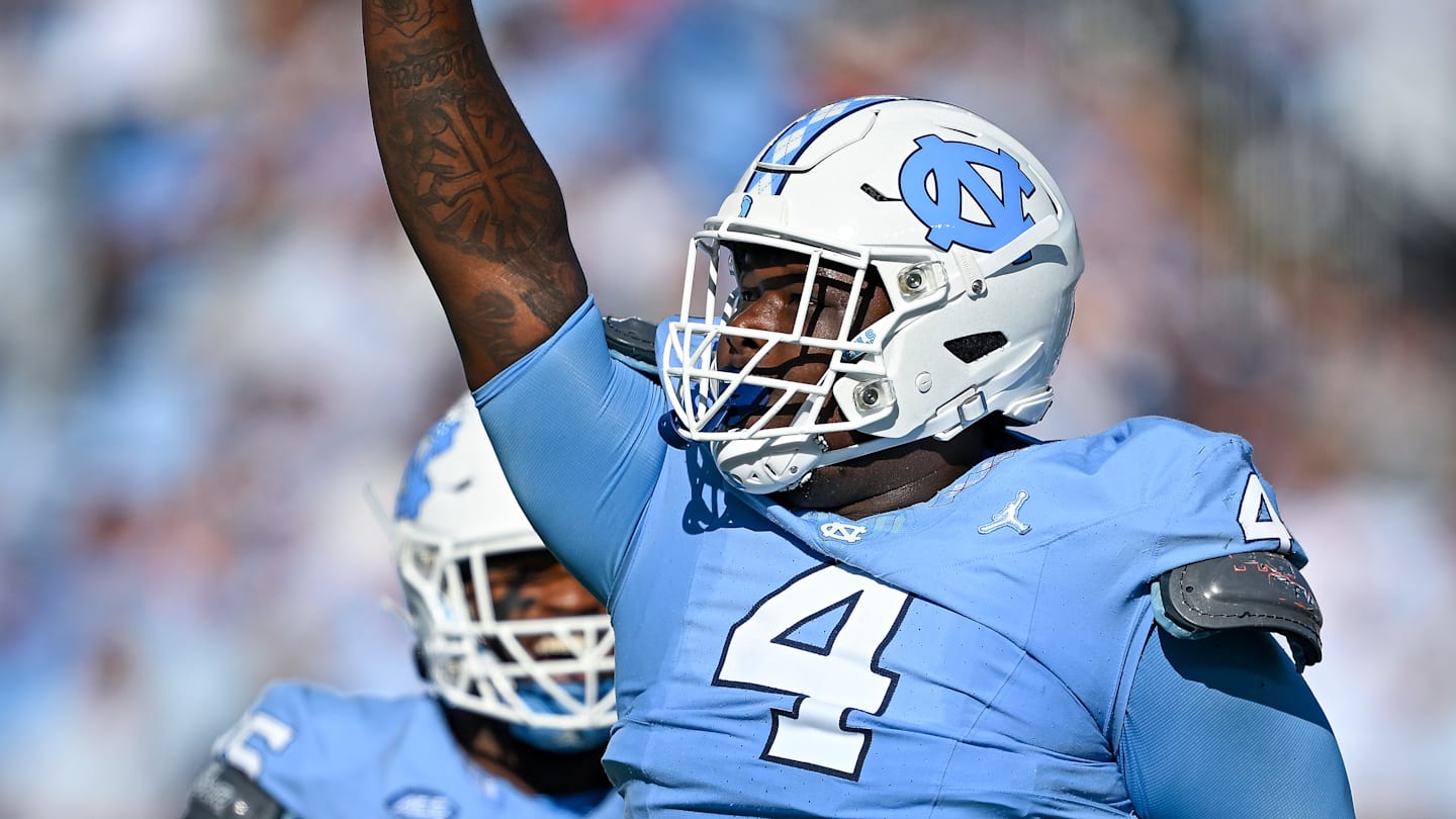UNC Football transfer defensive lineman Travis Shaw is heading to the SEC