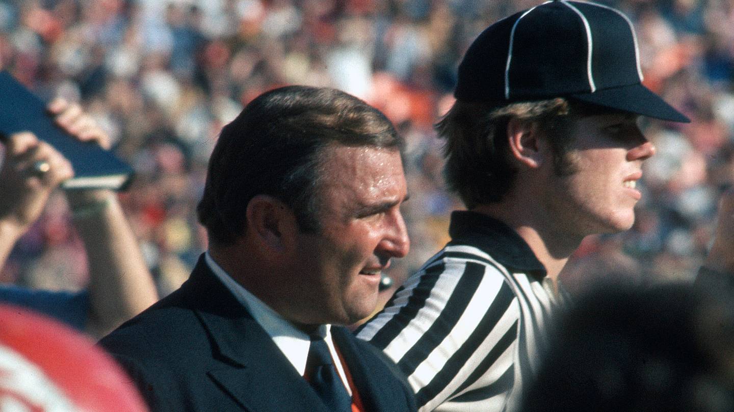 Ranking Kansas City Chiefs coaches by most career wins