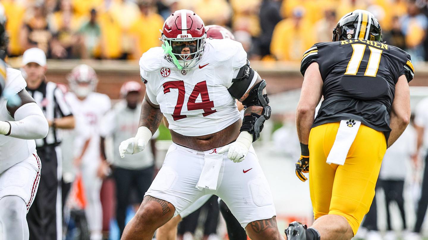 Three Teams That Will Entice Eagles To Trade Up for Kadyn Proctor In ...