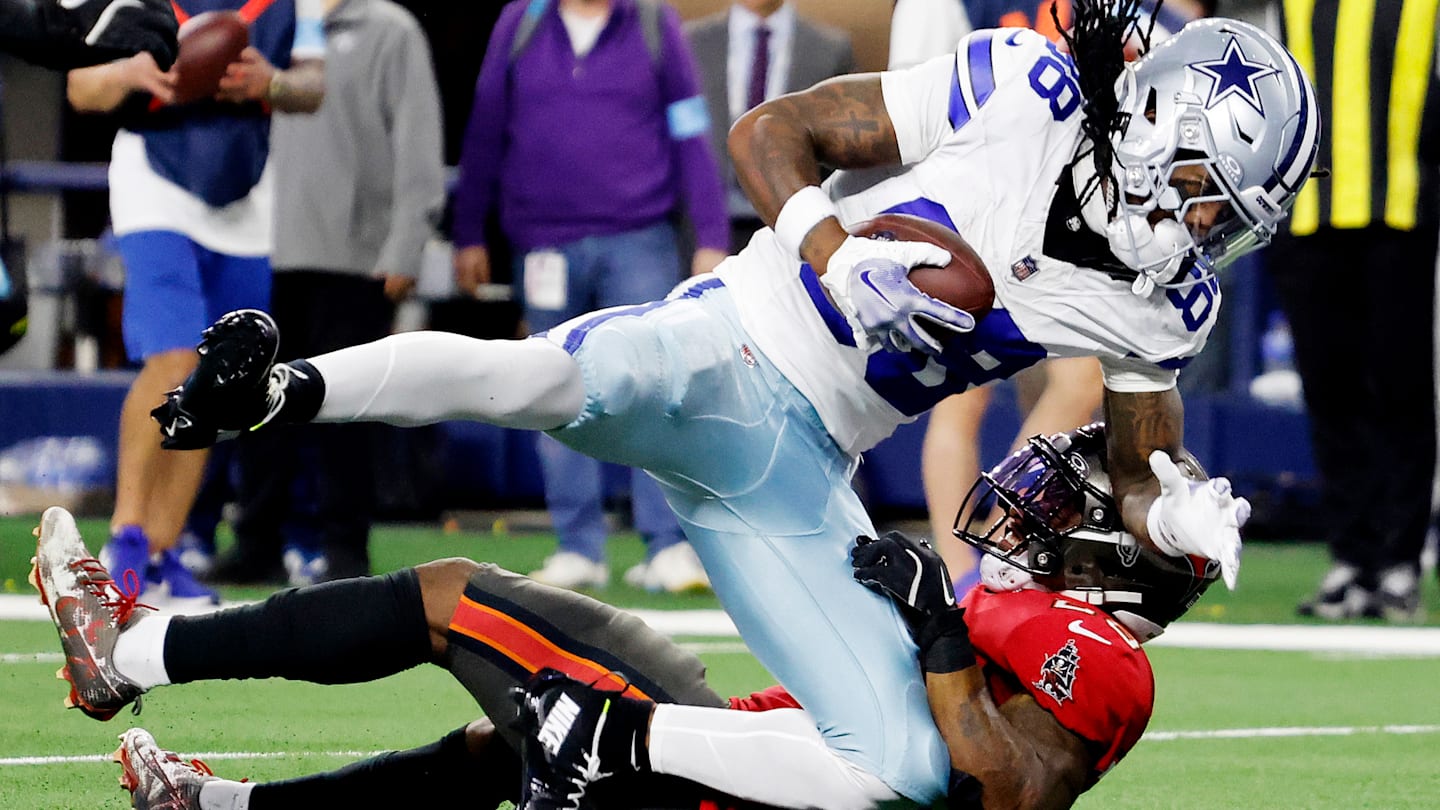 CeeDee Lamb stamps himself as Cowboys legend with quote about shoulder ...