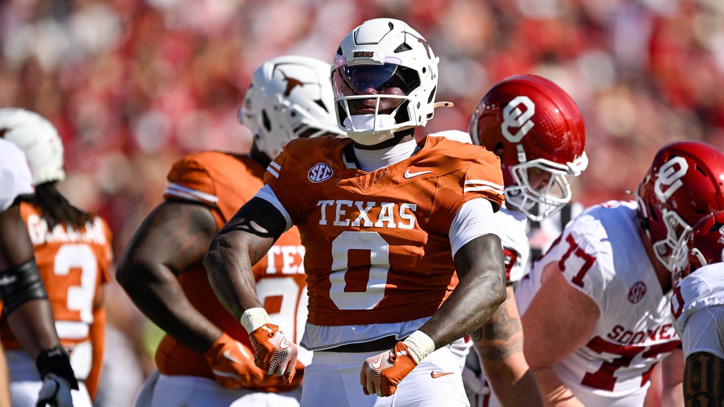 Anthony Hill Jr. Makes His Pick For the Next Texas Longhorns Star ...