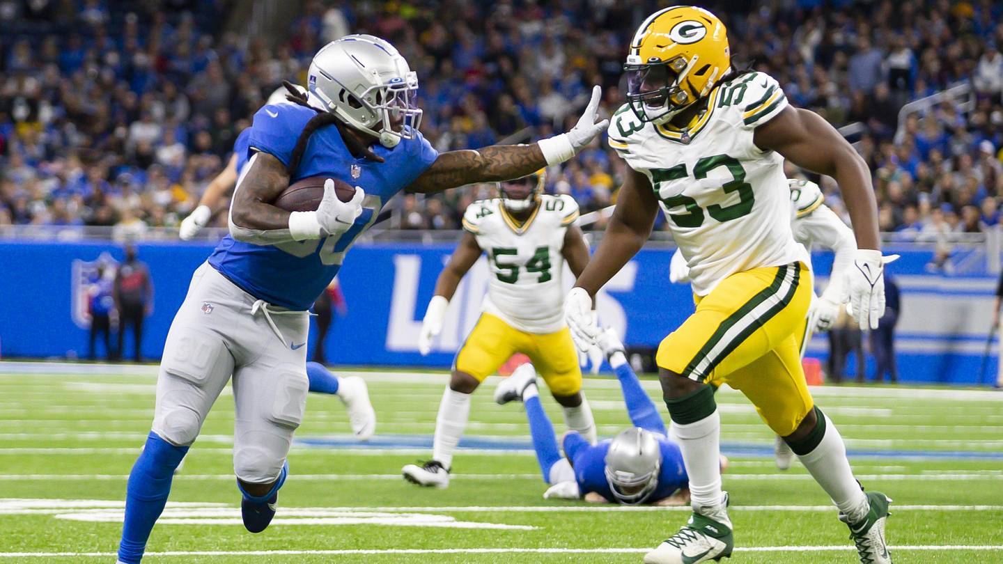 Bears add former Packers D-lineman while ignoring obvious trade need