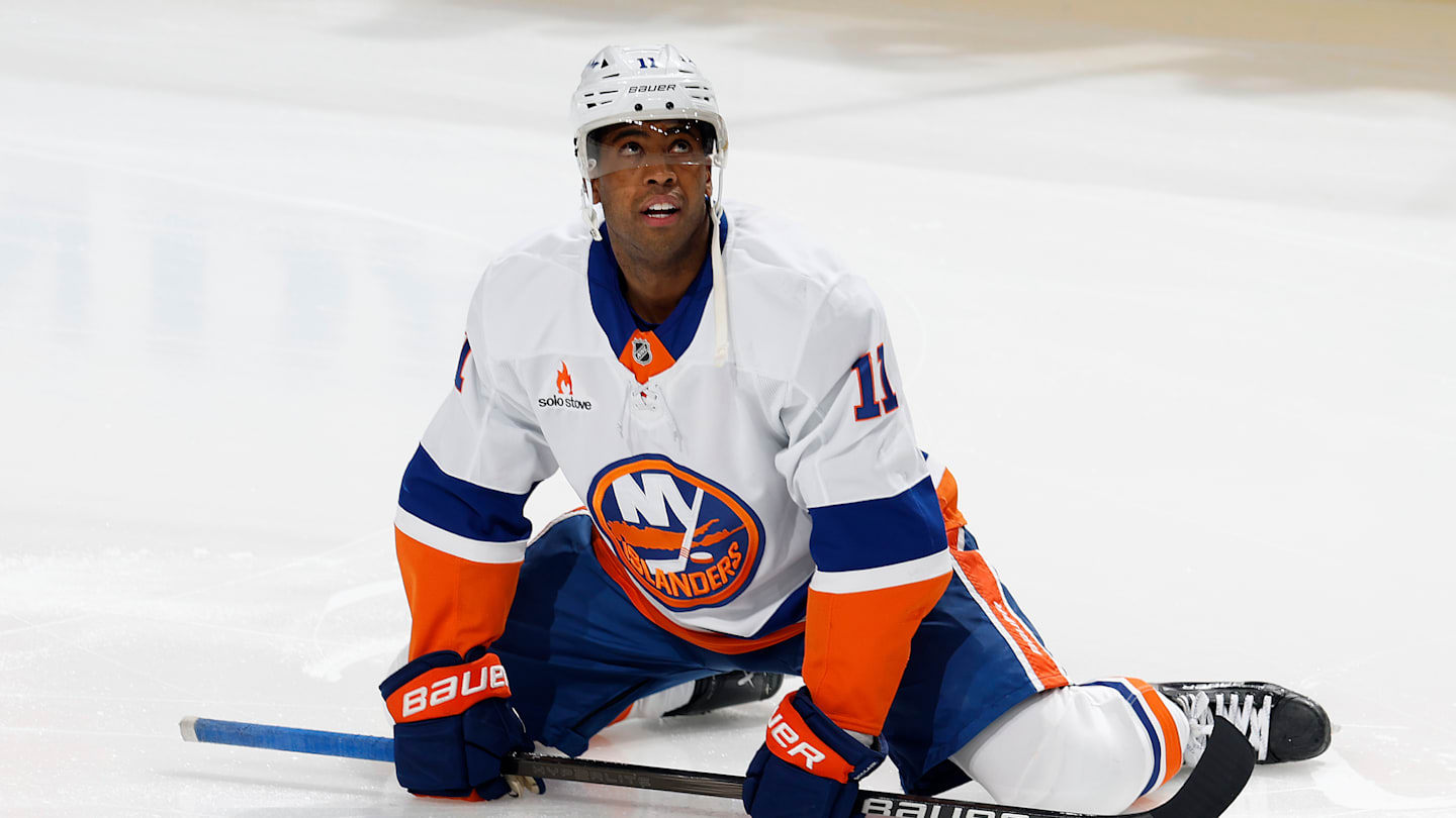 Anthony Duclair grinding through injuries for New York Islanders