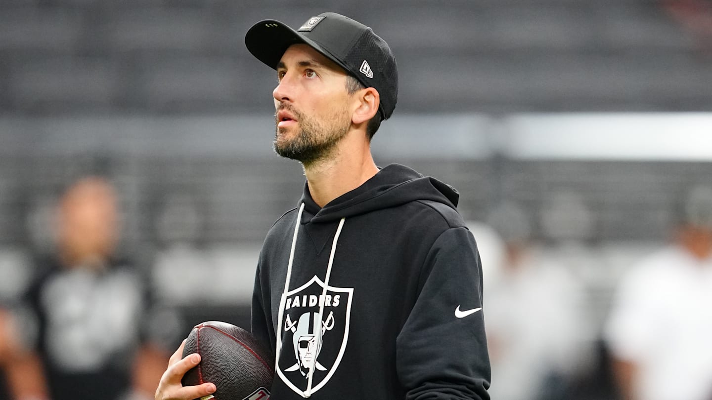 Fans have forgotten to give this Raiders assistant his share of blame