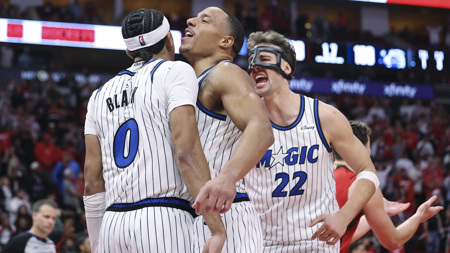 The guards continue starring in Magic's rally past the Bulls