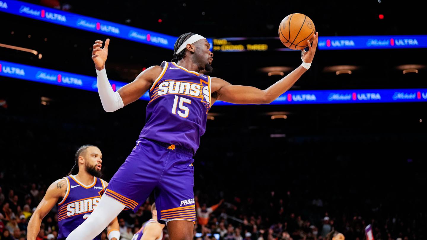 Checking in on Mark Williams' early-season success with the Phoenix Suns