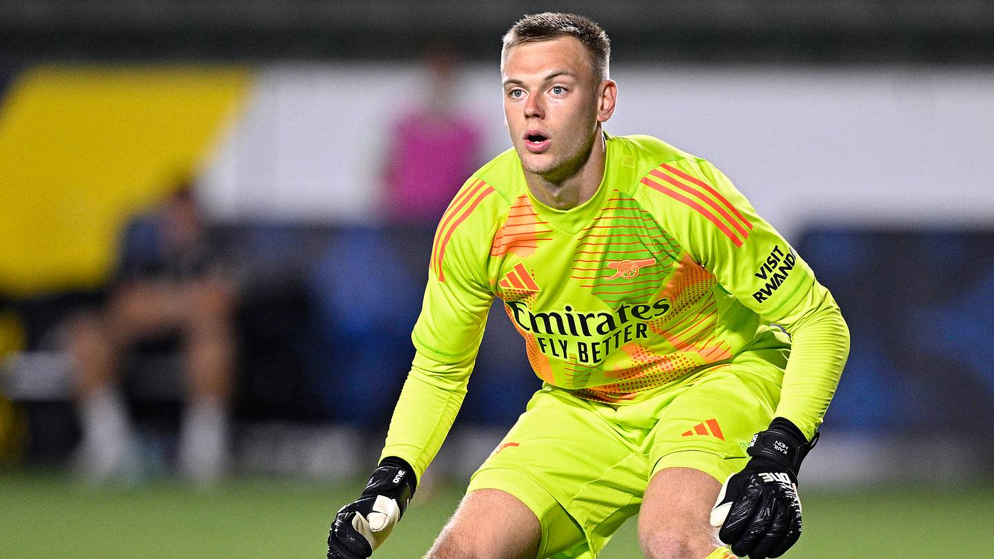 Newly promoted La Liga side among clubs interested in Arsenal goalkeeper