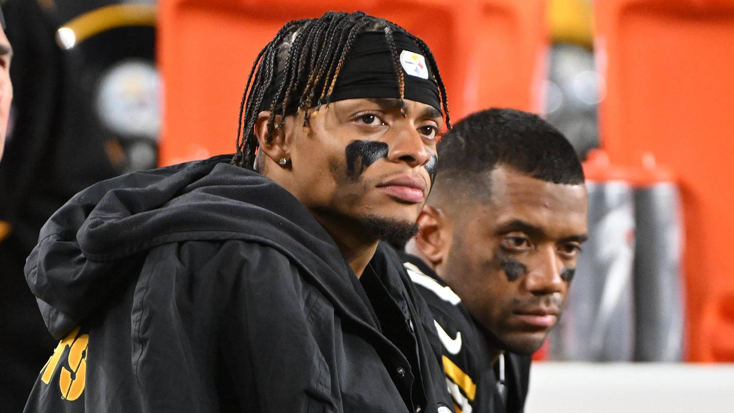 Former Bears QB Justin Fields lands in New York, agrees to deal with Jets