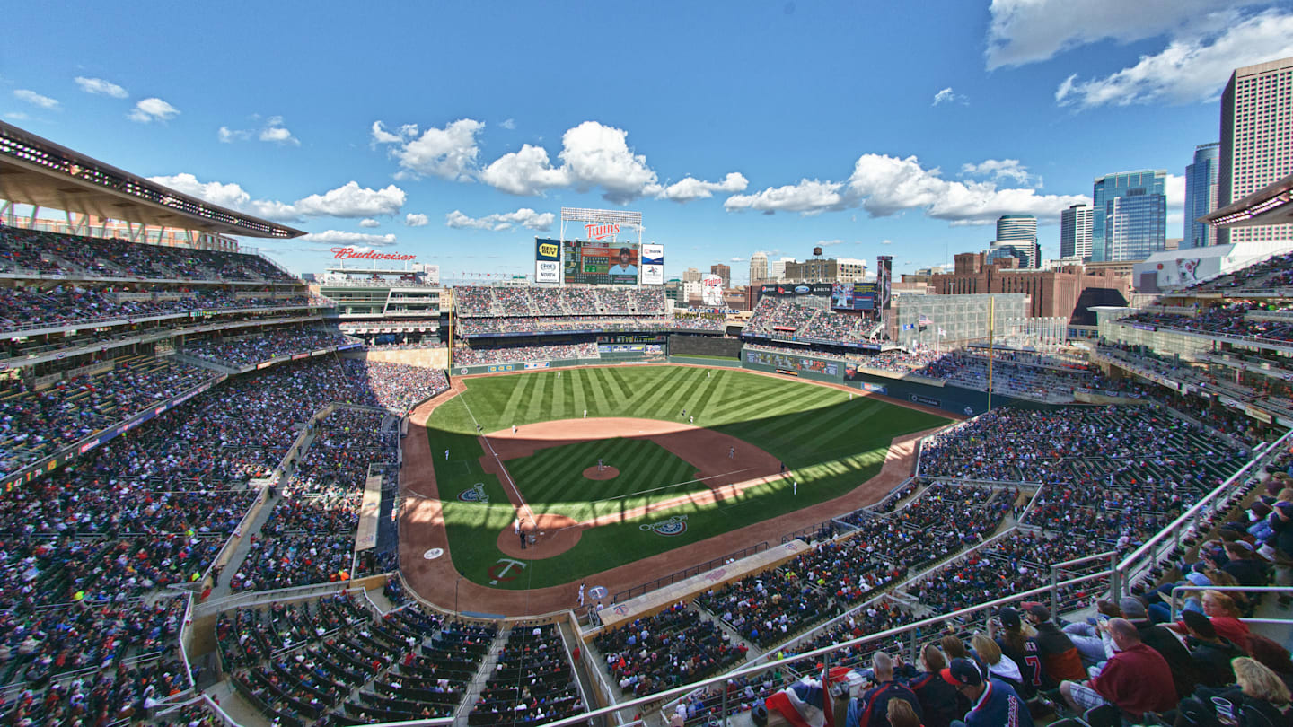 Twins president gives latest update on new local TV deal at TwinsFest