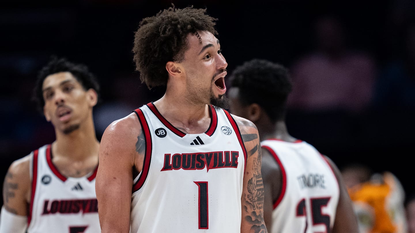 Predicting which Louisville basketball players leave or stay with the ...