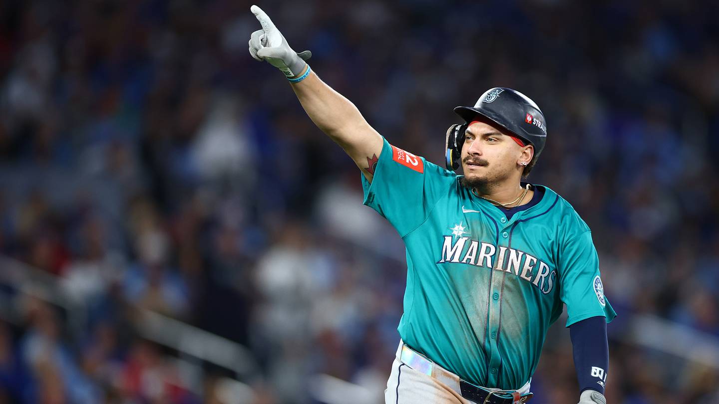 Josh Naylor provides Mariners fans with playoff game reminiscent of ...