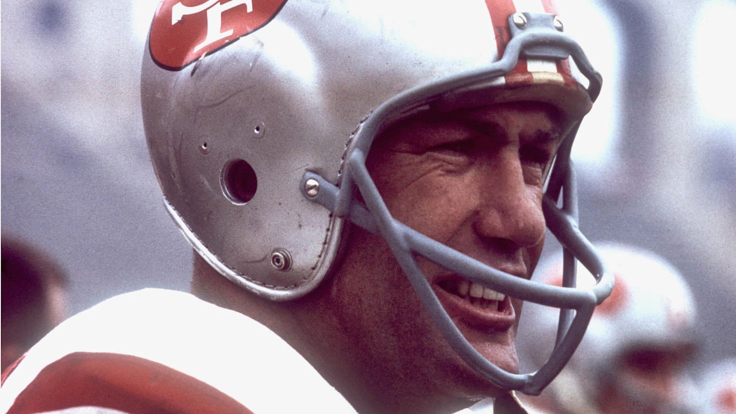 49ers Hall of Fame legend once lost 5 teeth while making a play