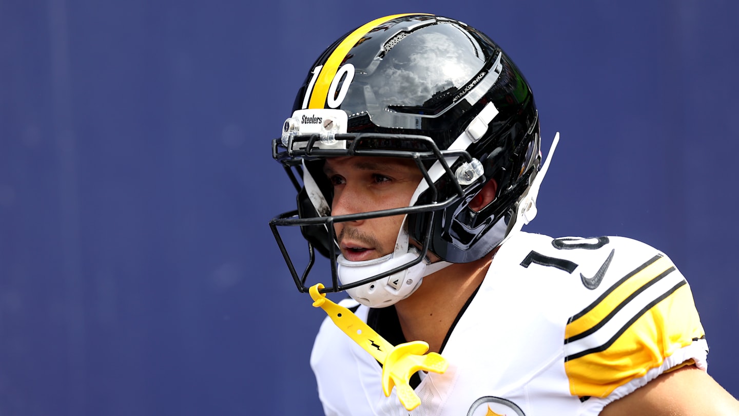 Omar Khan is officially watching a Steelers draft pick go up in flames